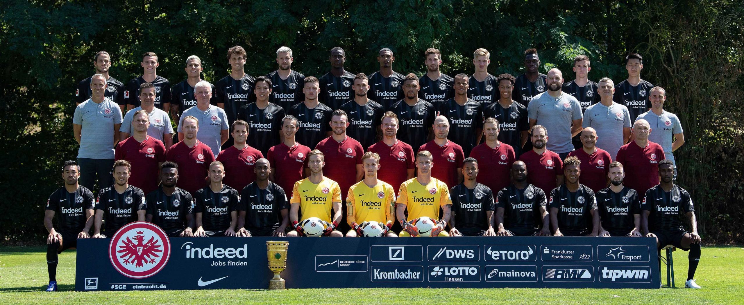 Mannschaft 2018/2019 - SGE4EVER