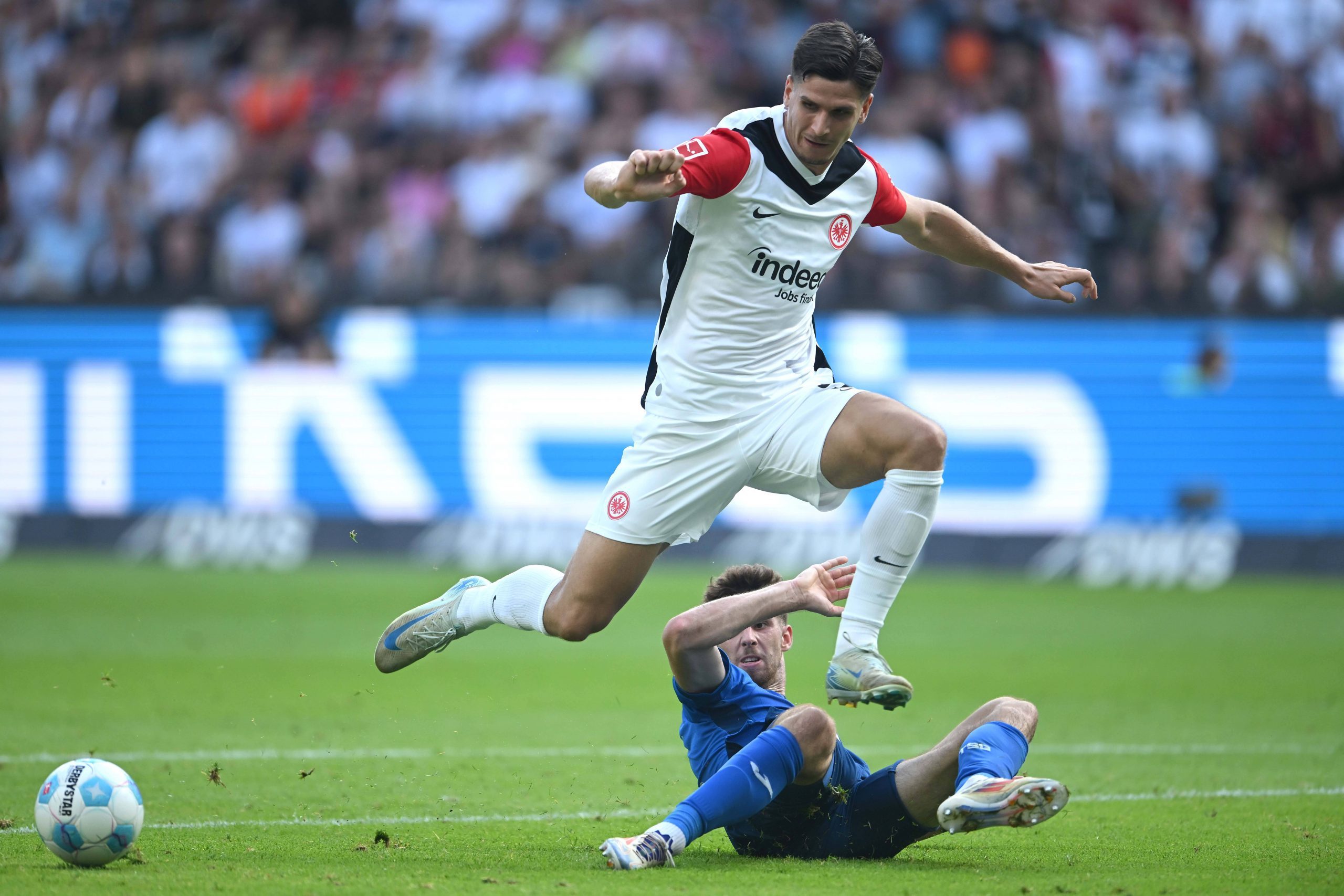 Matanovic: Nächster Stopp Bundesliga-Startelf? - SGE4EVER